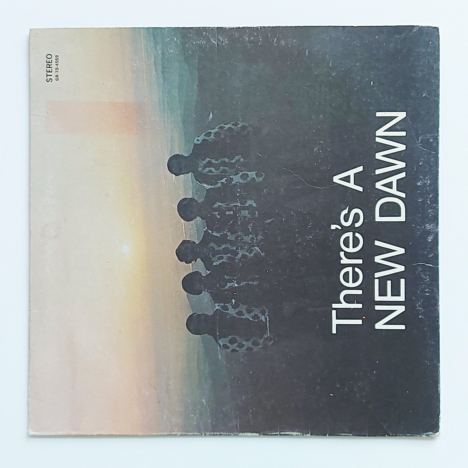 NEW DAWN - THERE'S A NEW DAWN - Hippedelic Records